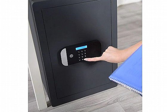 כספת Maximum Security גבוהה YALE
